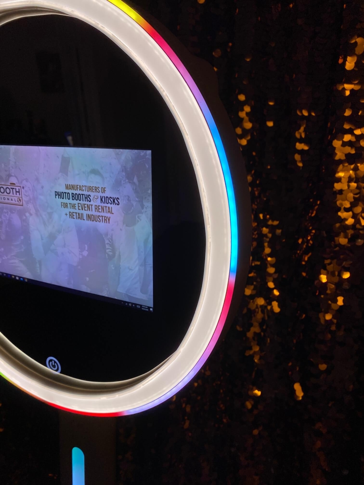 Cloee Ring Light Photo Booth | Photo Booth International