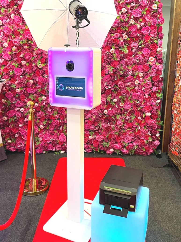 Portable Magic Mirror Photo Booth | Photo Booth International